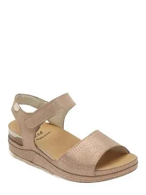 ON FOOT On Foot 250 Madison Platform Sandal Taupe