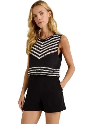 MARIE OLIVER Mia Short