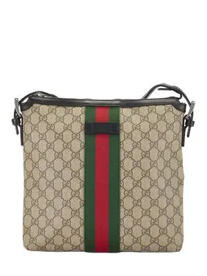 Gucci Gg Supreme Canvas Web Flat Messenger Bag - Black