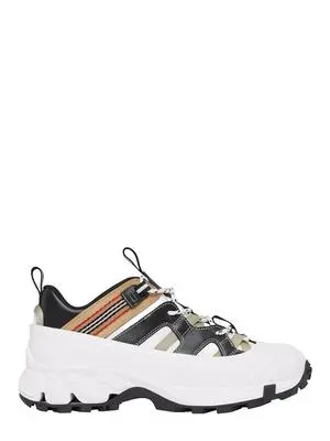 Burberry Arthur Icon Stripe Sneakers - White/beige