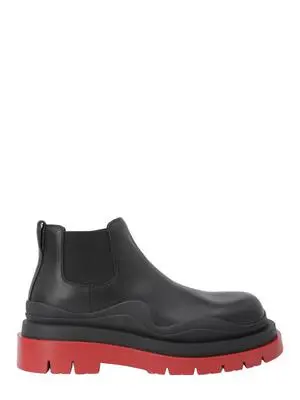 Bottega Veneta Leather Tire Chelsea Boots - Black/red