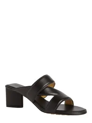 Bottega Veneta Leather Crossover Strap Sandals - Black