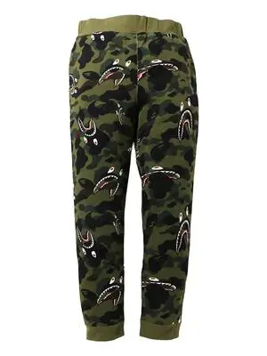 A BATHING APE Shark 1st Camo Sweat Pants Fw20 Green