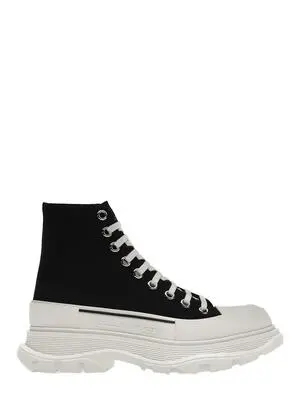 Alexander McQueen Tread Slick Lace Up Boots - Black/white