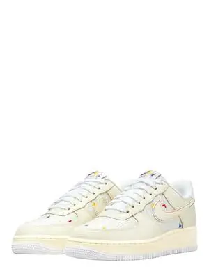 Nike Air Force 1 '07 Lv8 Hangul Day Sneakers - Cream/white