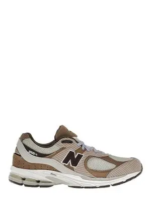 NEW BALANCE 2002r Ssense Exclusive Corduroyin Sneaker - Beige/brown