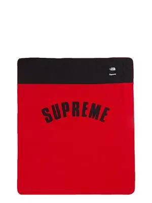 Supreme The North Face Arc Logo Denali Fleece Blanket - Red