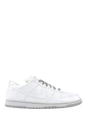Nike Dunk Low Medicom 4in - White