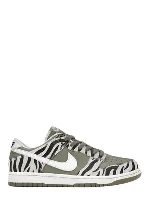 Nike Dunk Low Daktari Sneakers White/classic Olive/black