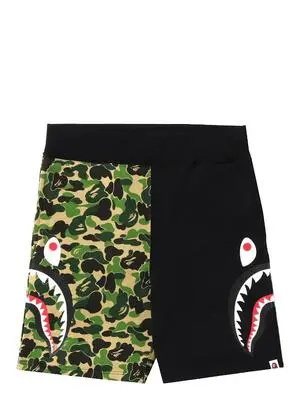 A BATHING APE Camo Side Shark Sweat Shorts - Green