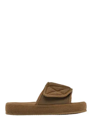 Yeezy Fleece Slide Season 7 - Trench