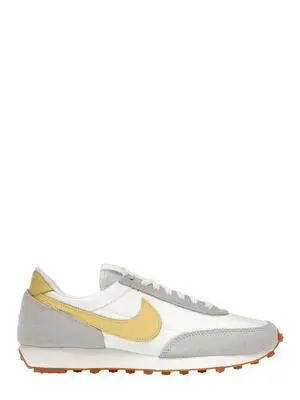 NIKE Nike Daybreak Sneakers