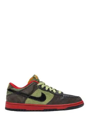 Nike Sb Dunk Low Sneakers - Asparagus/black