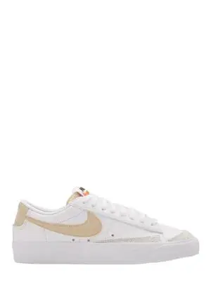 Nike Blazer Low '77 - White/pale Coral/black