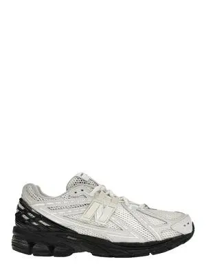 NEW BALANCE 1906R Comme Des Garcons Hommein Sneakers White/black