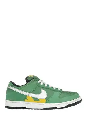 Nike Dunk Low Sneakers - Grass Green/white