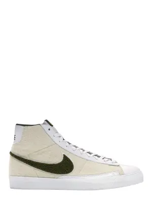Nike Nike SB Blazer Stussy Sneakers Vapor/safarione-colormetallic Gold