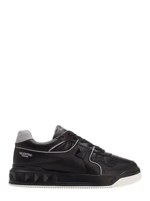 Valentino Garavani One Stud Low-top Sneakers - Black/gray