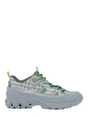 Burberry Ramsey Checkin Sneakers - Gray/green
