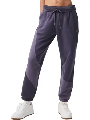 Alo Yoga Make Waves Sweatpant Italian Plum Tonal