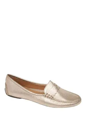PATRICIA GREEN Janet Scalloped Loafer - Gold