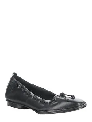 Fly London Bapi Ballet Flat - Black