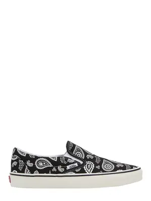 VANS Classic Slip-on Primavera Paisley - Black