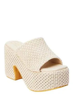 Matisse BEACH BY MATISSE Como Platform Sandals Ivory