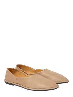 THE ROW Canal Leather Flats - Beige