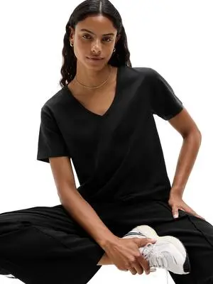 Athleta Essential V-neck T-shirt - Black