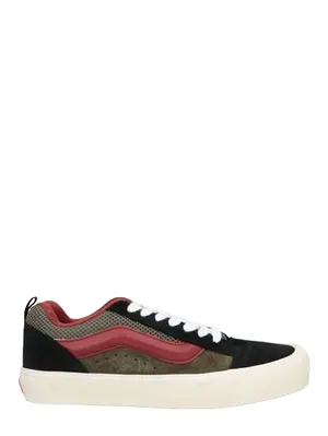 VANS Low-top Sneakers - Black