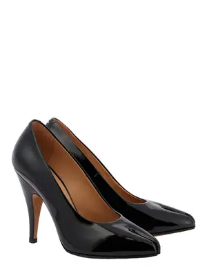 MAISON MARGIELA Tabi Patent Leather Pumps - Black