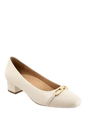 Trotters Dakota Pump - Ivory