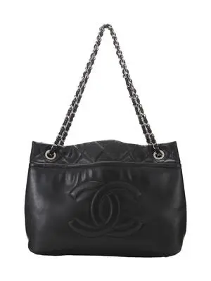 CHANEL Caviar Timeless 'CC' Soft Shopper Medium