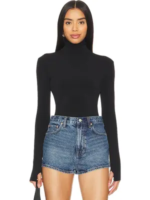 Norma Kamali Slim Fit Long Sleeve Turtleneck Top - Black