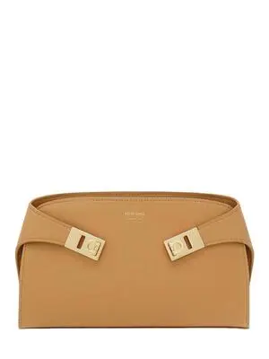 FERRAGAMO FERRAGAMO Hug Leather Shoulder Bag Light Camel