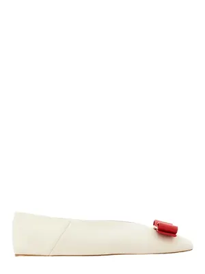 FERRAGAMO Vara Leather Ballerinas - White