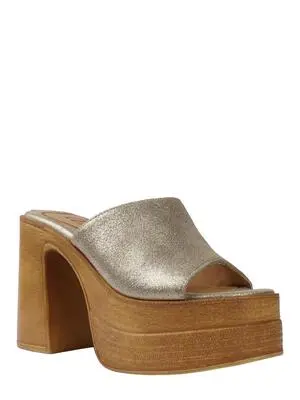 CANDIE'S Candie's Brizol Platform Sandals Gold
