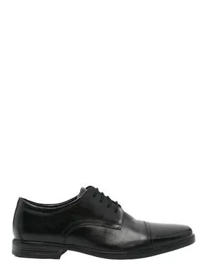 CLARKS Clarks Howard Cap Leather Shoes