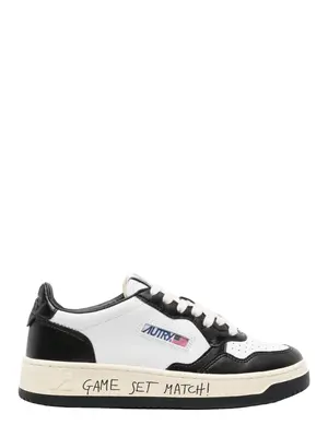 AUTRY Medalist Leather Sneakers - White