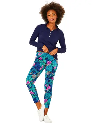 LILLY PULITZER UPF 50+ Luxletic 28' Corso Pant Low Tide Navy Life Of The Party Golf