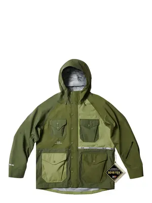 PALACE X Engineered Garments Gore-tex Field Parka - Green