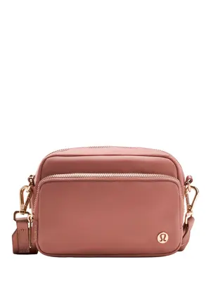 Lululemon Everywhere Crossbody Bag 2L Spiced Chai/rose Gold