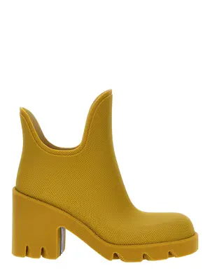 Burberry Burberry 'Marsh' Ankle Boots Yellow