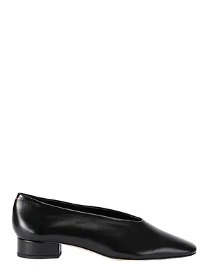 AeydĒ Delia Leather Heeled Courts - Black