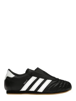 Adidas Taekwondo Sneakers - Core Black/cloud White/gum