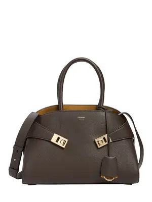 FERRAGAMO FERRAGAMO Small Hug Grained Leather Top Handle Satchel Burnt Ocra