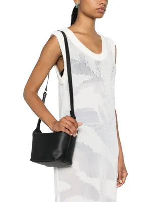 VALEXTRA Zipped Adjustable Shoulder Bag - Black