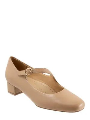 Trotters Desna Leather Pumps - Beige
