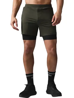 Alo Yoga Conquer React 2-In-1 Performance Short Stealth Green/black